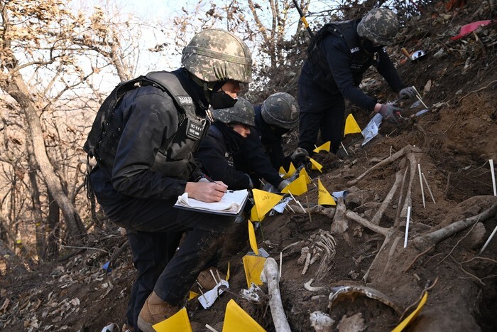 Excavation of Korean War soldiers' remains