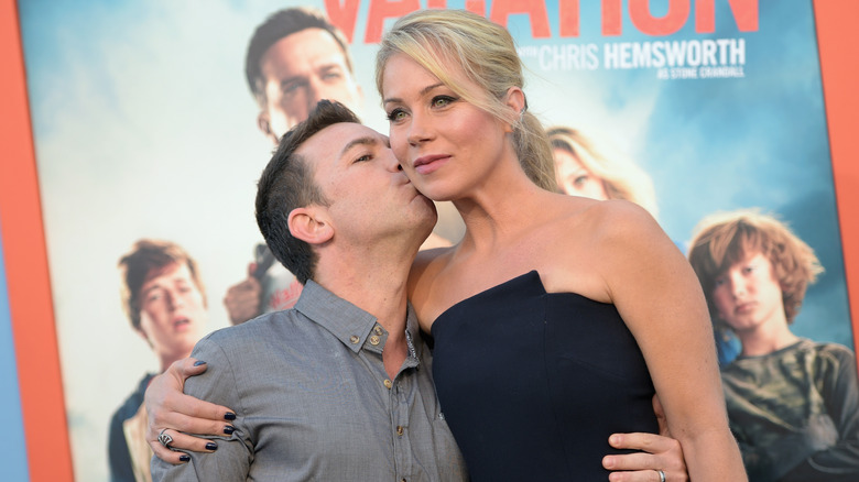 Why The Pilot Of Married...With Children Had Different Actors Playing ...