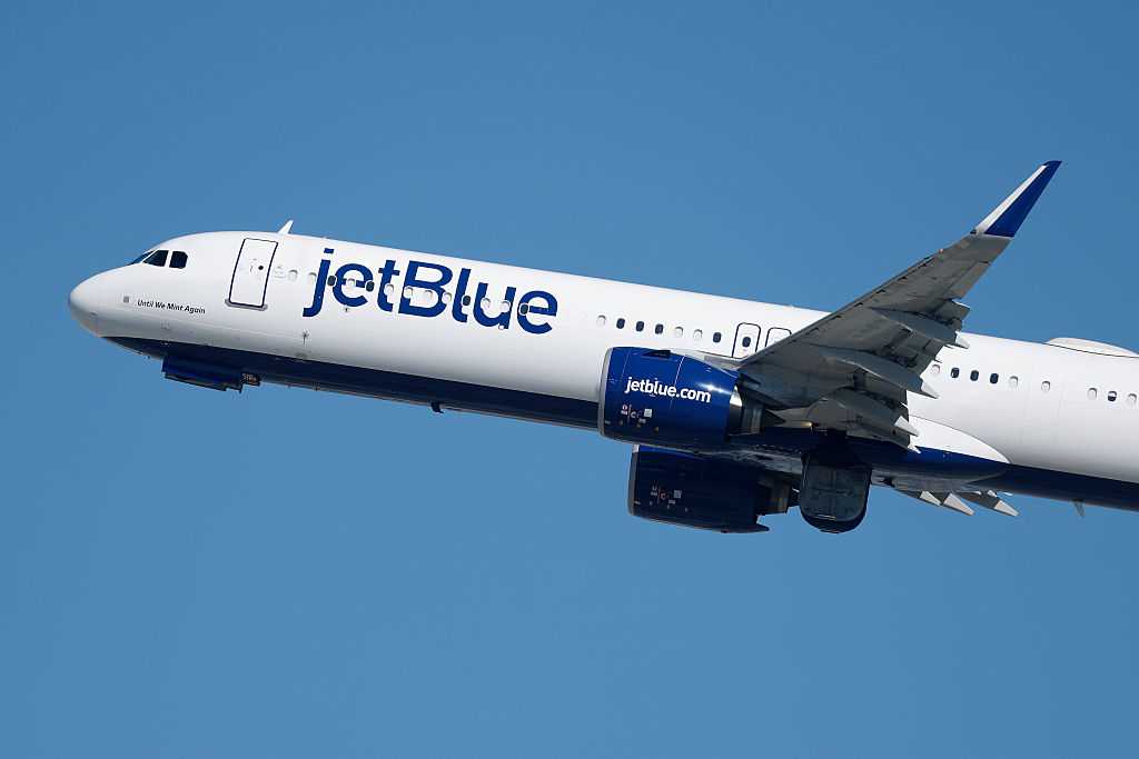 JetBlue flights canceled due to software update recall frustrate ...