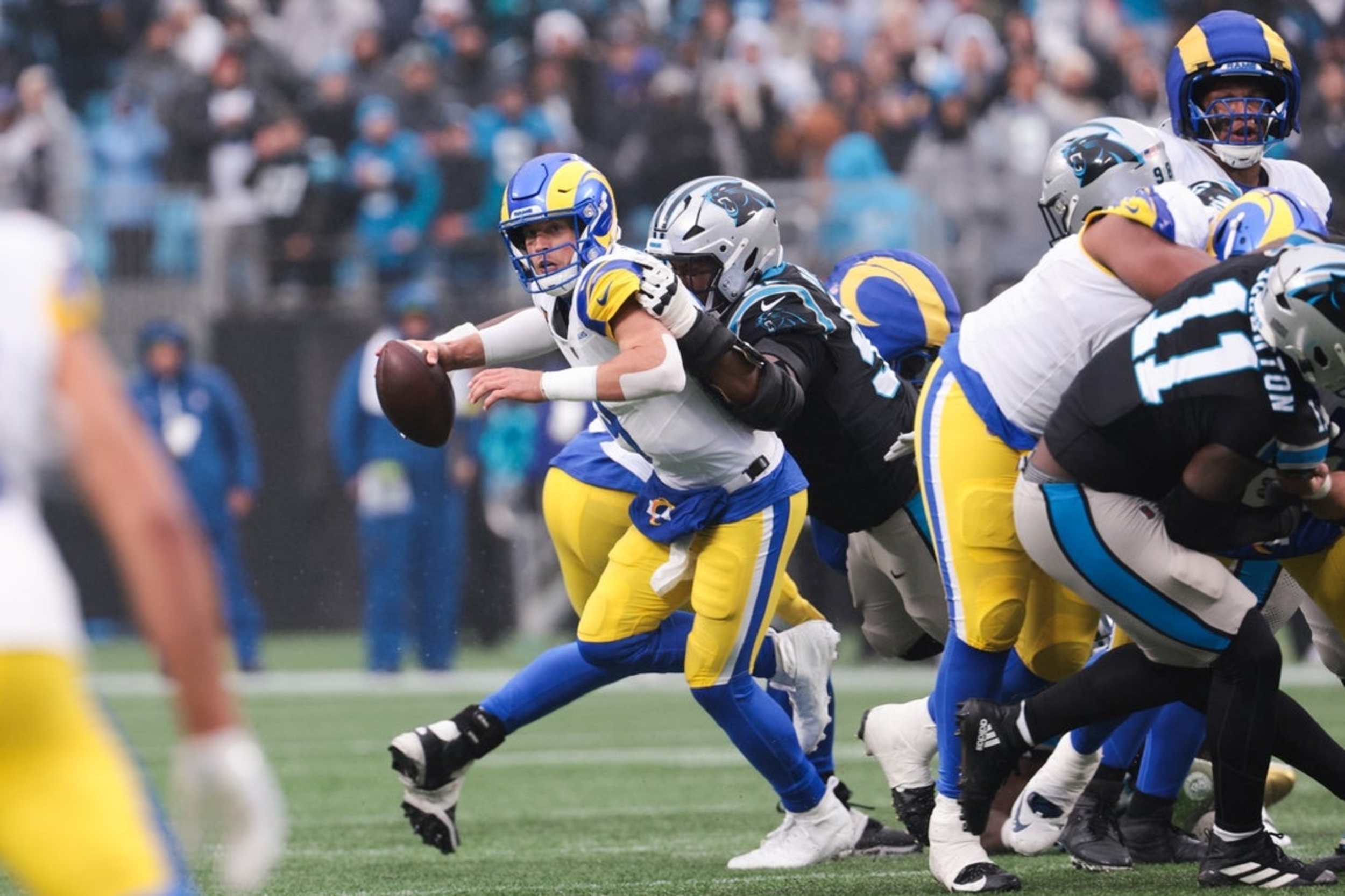 NFL roundup: Panthers stymie Matthew Stafford, end Rams' streak