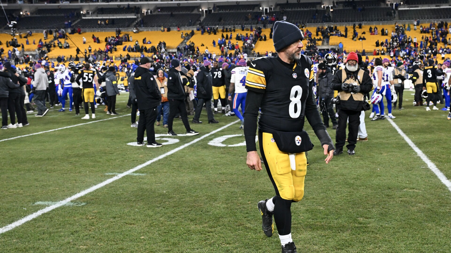 Aaron Rodgers calls out unnamed receivers for skipping film sessions ...