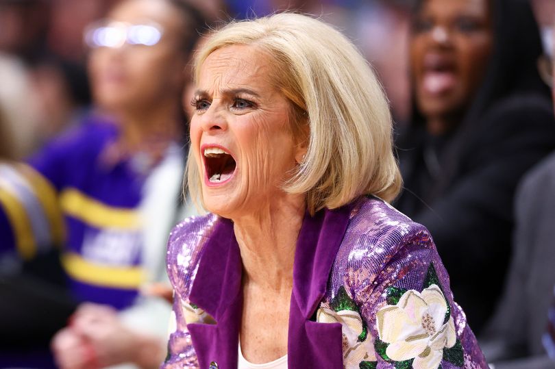 Kim Mulkey leads LSU to historic NCAA feat after breaking her own record