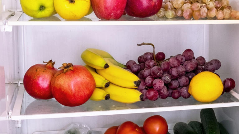 Keep Pomegranates Fresh For Longer By Storing Them Like This