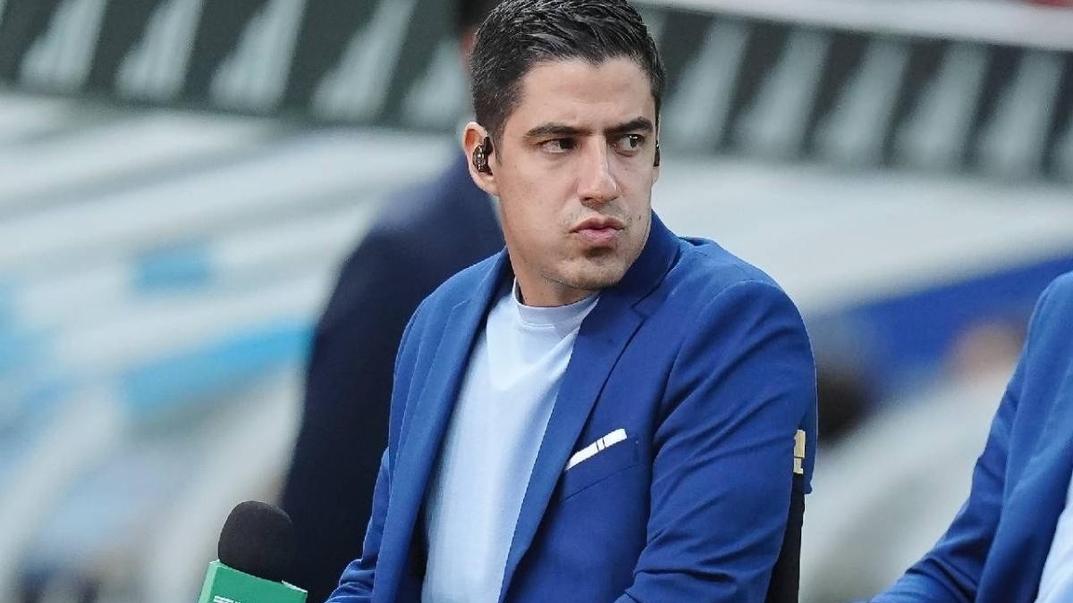 Afición raja contra la narración de Andrés Vaca en el juego del América ...
