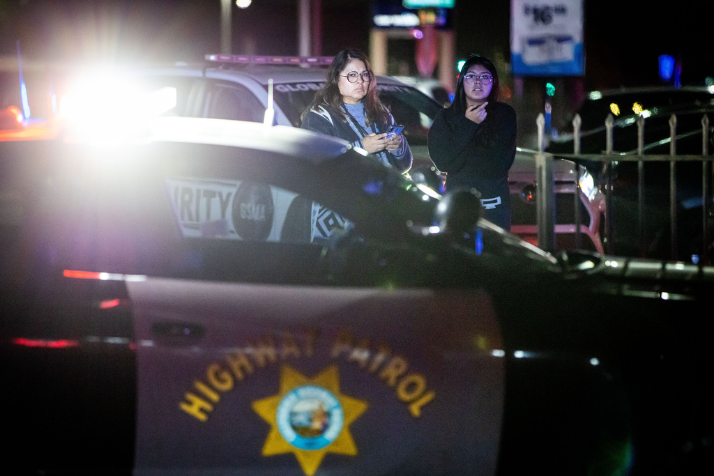 4 dead and 11 wounded in shooting at banquet hall in Stockton, California