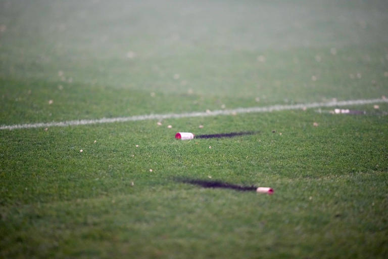 Kenneth Perez pleit voor keiharde maatregel: 'Reglementaire nederlaag Ajax'