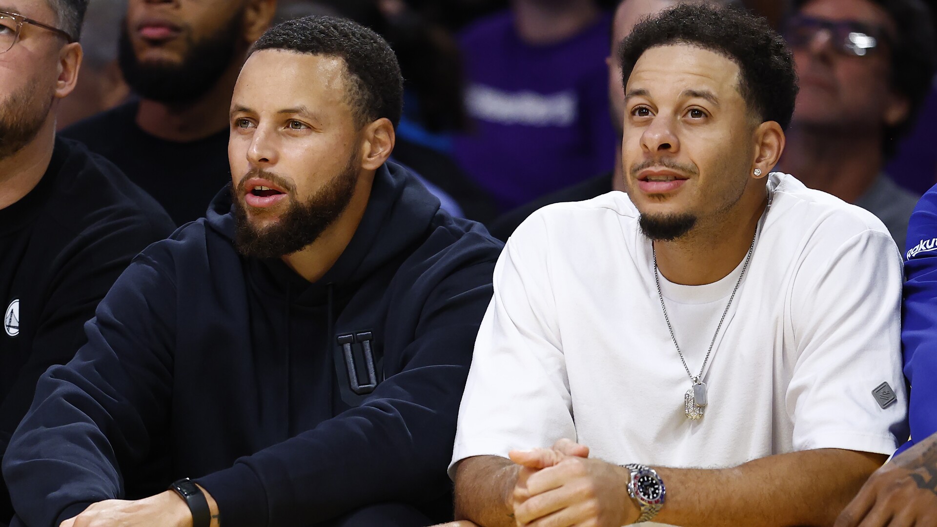 Warriors to unite Curry brothers, reportedly sign Seth Curry for ...
