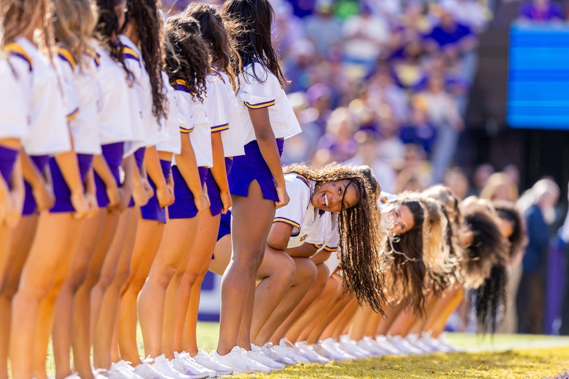 Terrific photos spotlight LSU’s Tiger Girls and cheer traditions