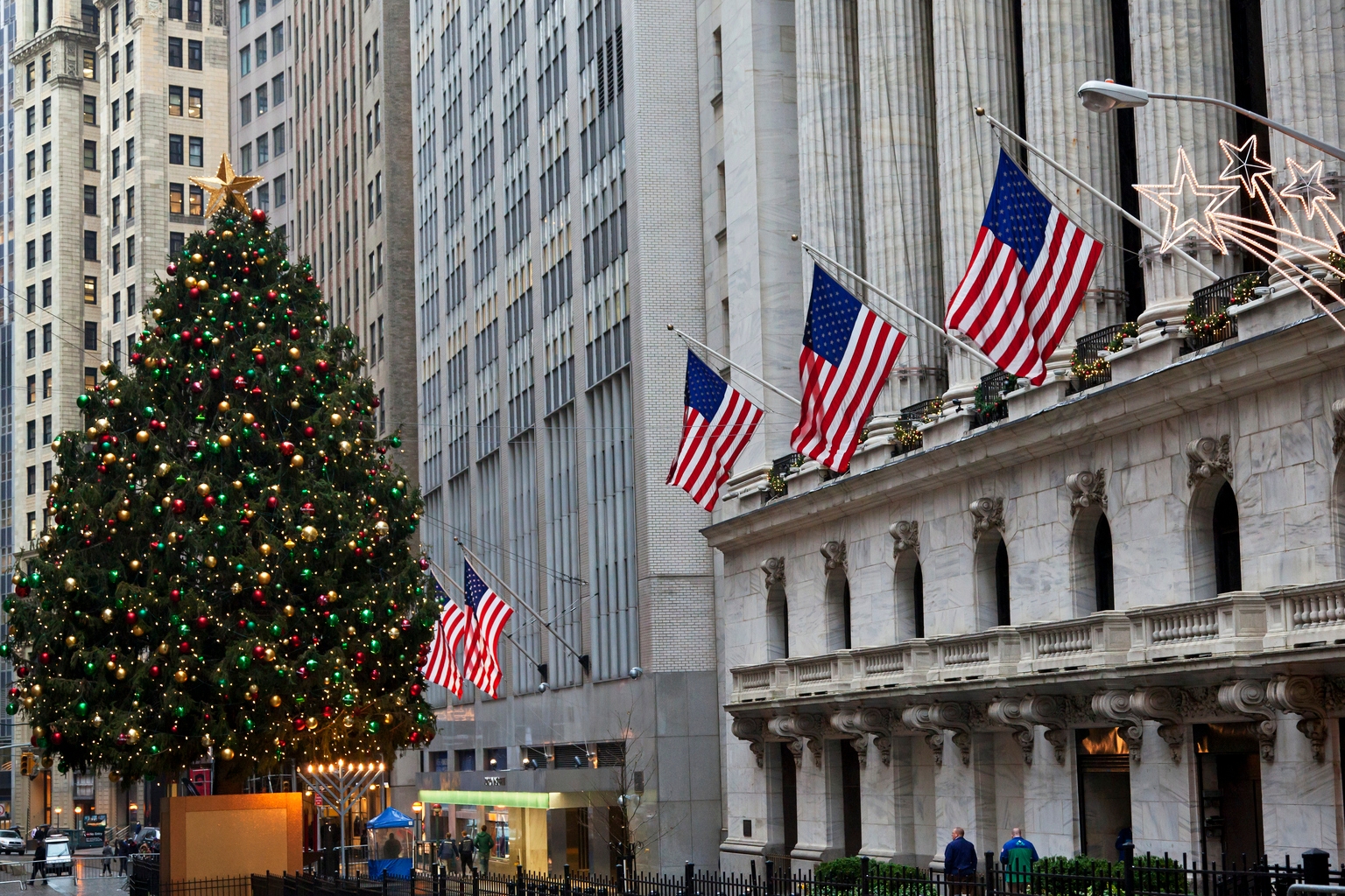 Wall Street opens lower to start the New Year's shortened week