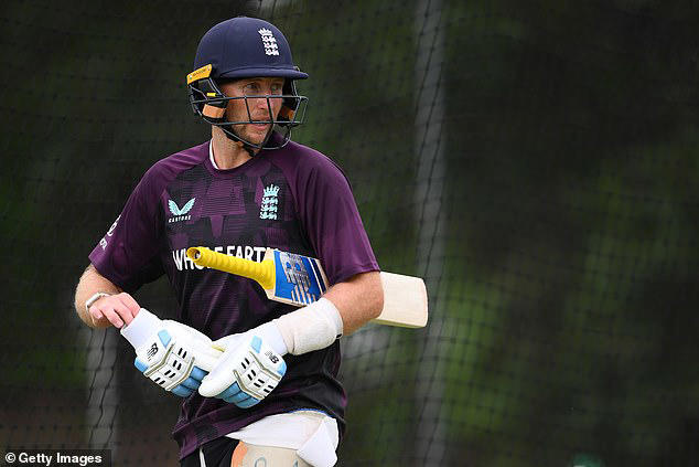 Steve Smith debuts NFL-inspired look ahead of day-night Test at The Gabba