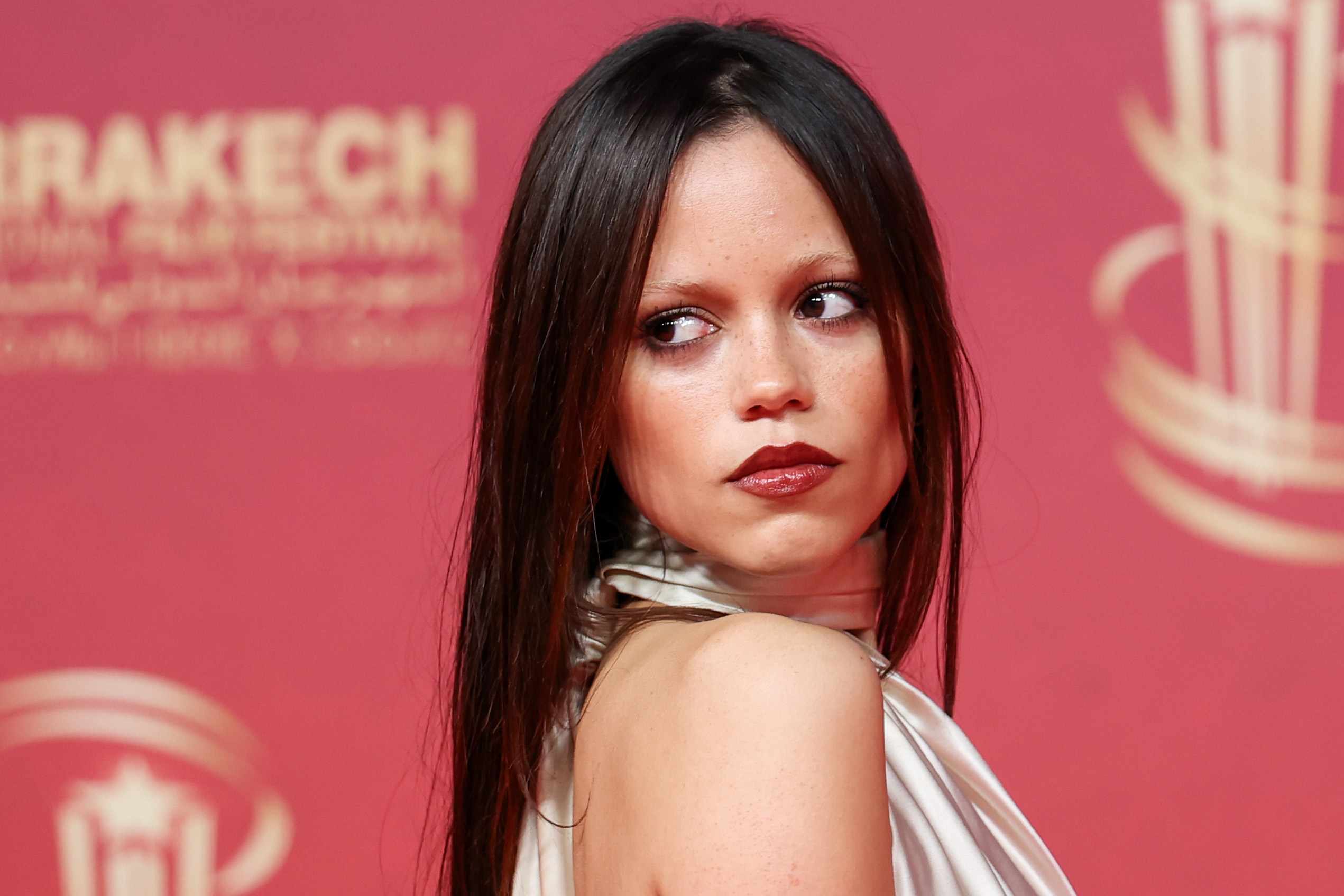 Jenna Ortega's Asymmetric Side Boob-Baring Backless White Gown Has a ...