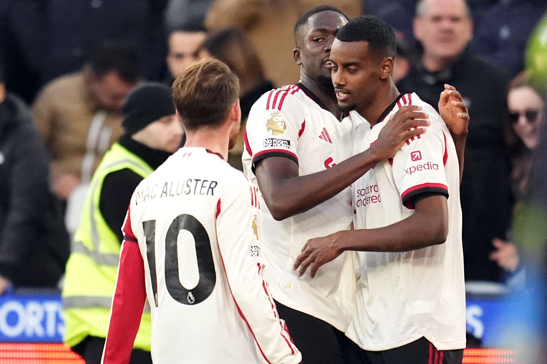 Slot scaling cliff face but Liverpool win shows recovery possible