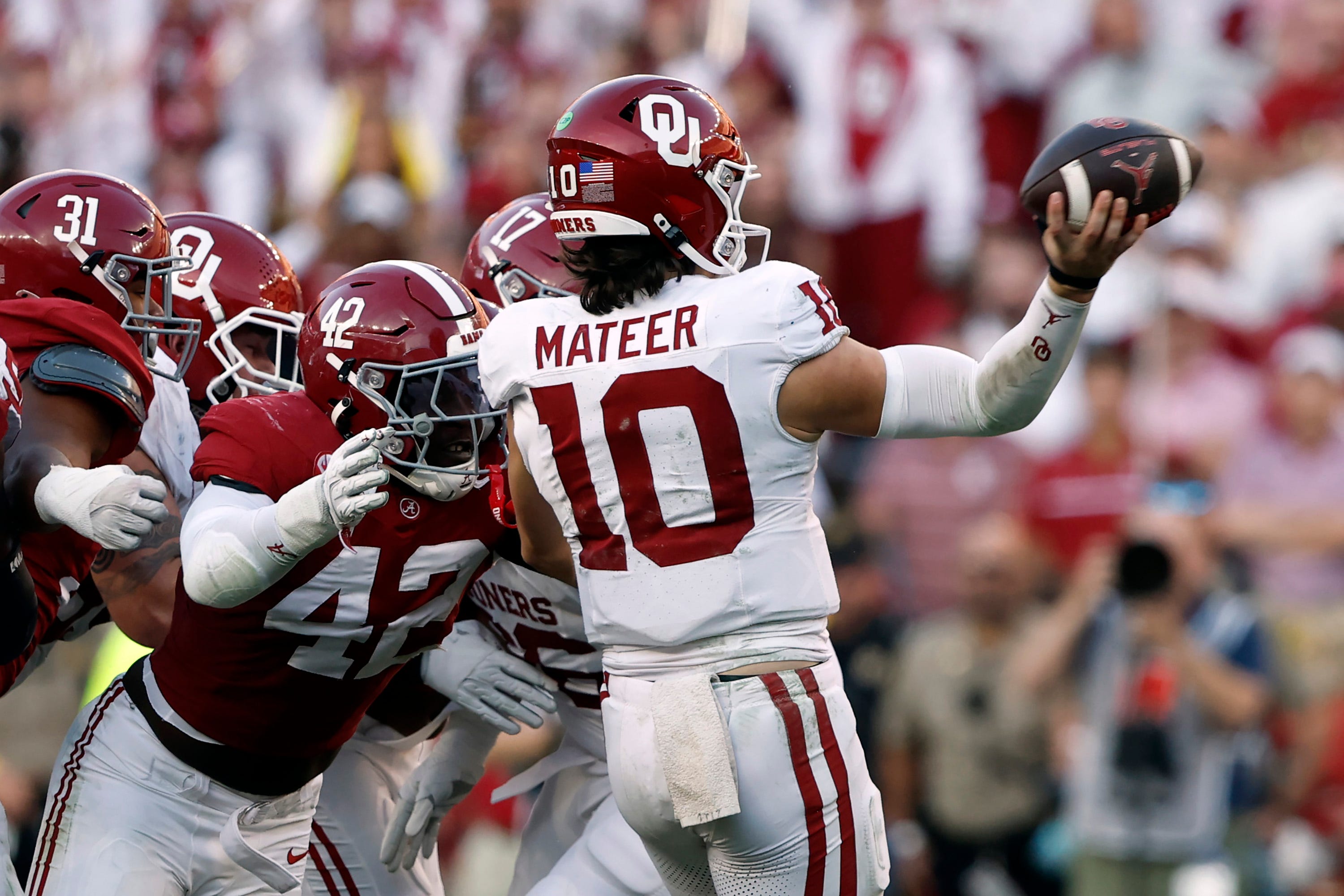 CFP bracket predictions after Week 14: USA TODAY Sports' expert rankings