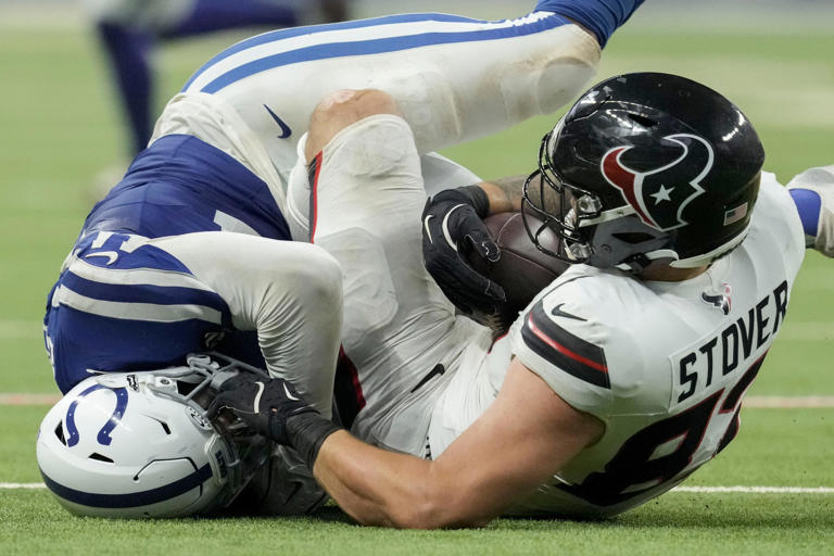 Cade Stover watch: Lexington native helps Texans beat Steelers in playoffs