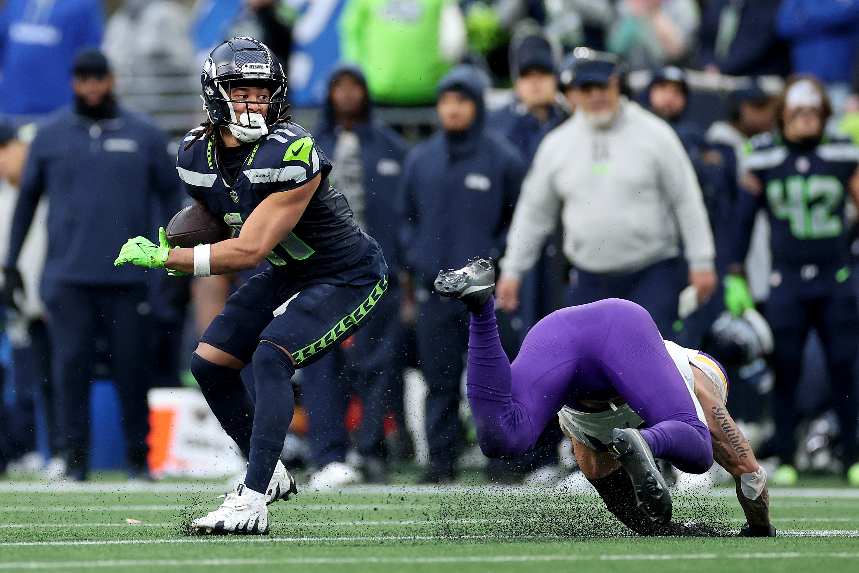 Seahawks vs. Vikings 1st half live discussion: Close November with a bang