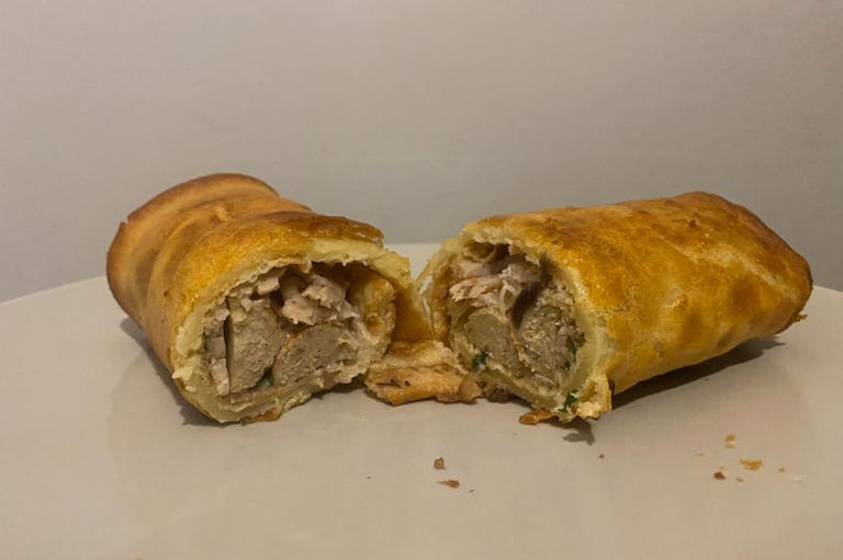 I tried Aldi's £3.49 Yorkshire pudding wrap and it was missing something