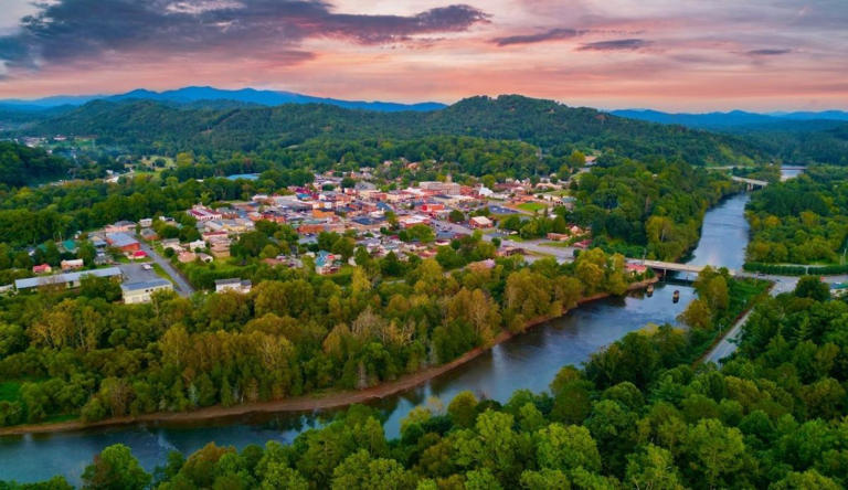 The Remote North Carolina Town Locals Hope Travelers Never Discover