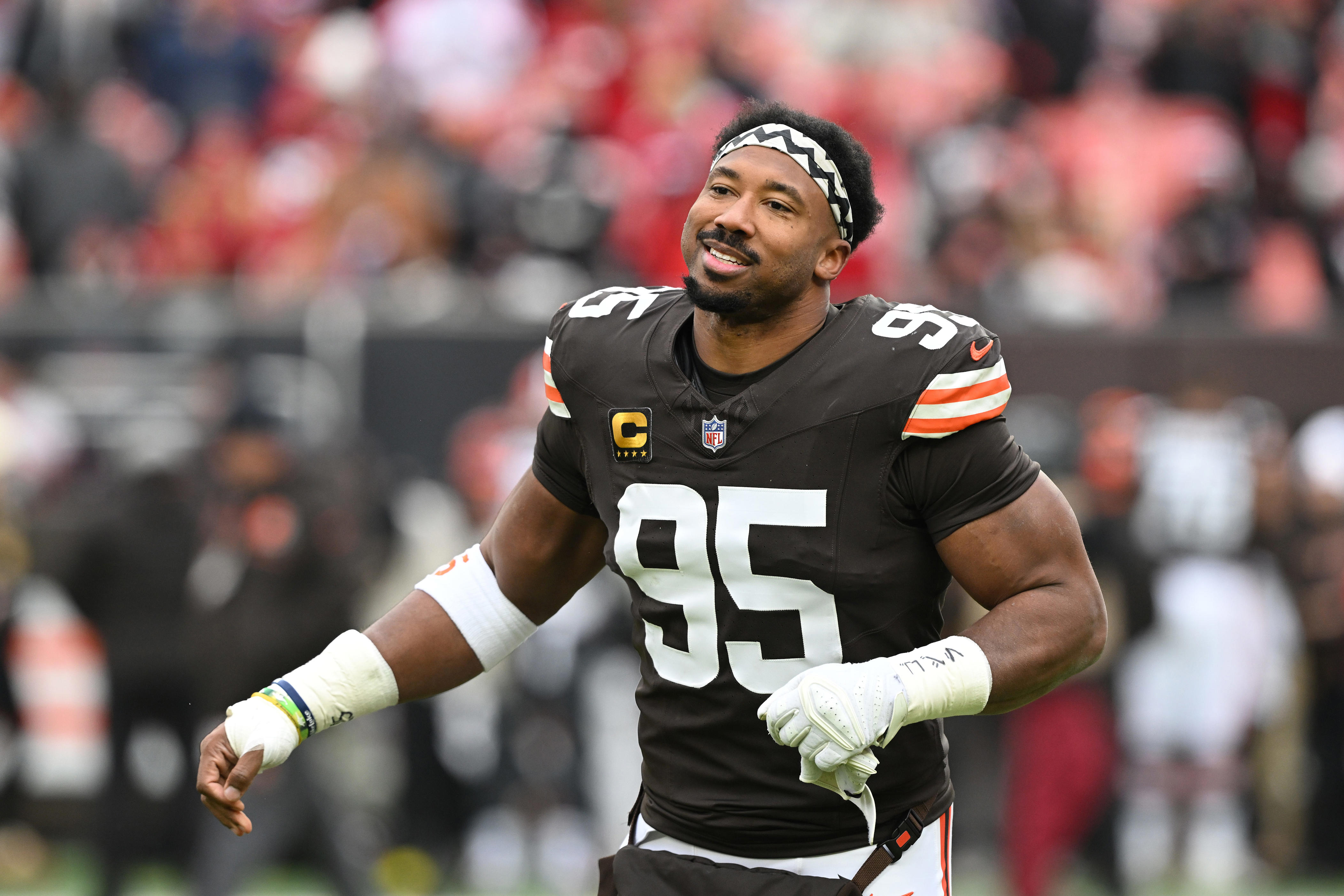 Can Myles Garrett set NFL sack record? Browns vs. Titans preview