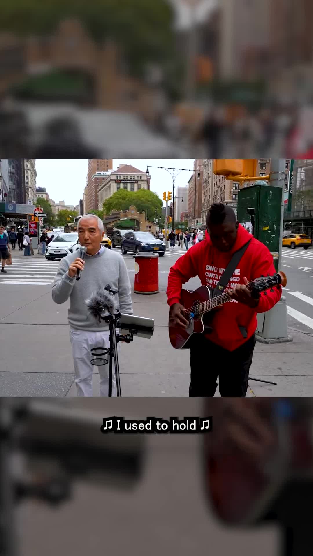 I can't stop laughing at her reaction! 😂