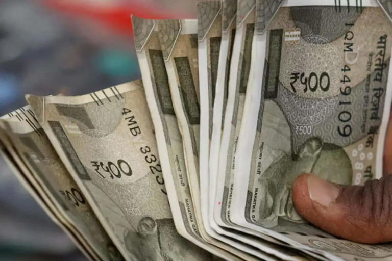 Thieves cut ATM, escape with Rs20 lakh in Buxar