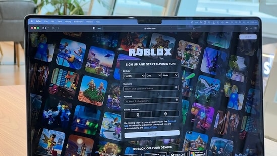 Roblox down: Over thousand users complain of issues amid widespread ...