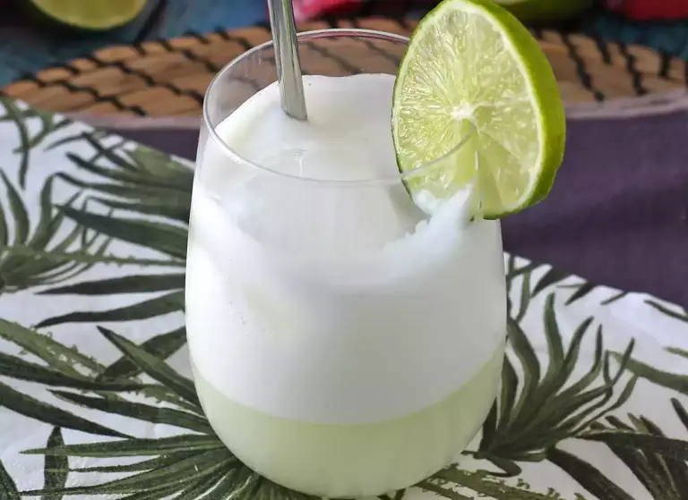 Brazilian lemonade with lime and condensed milk