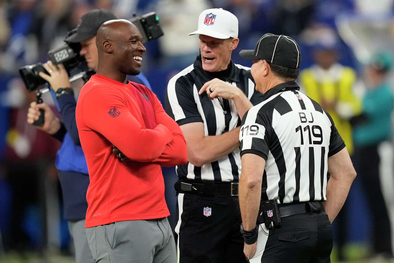 Houston Texans key play: Missed call, then controversial penalty lead ...