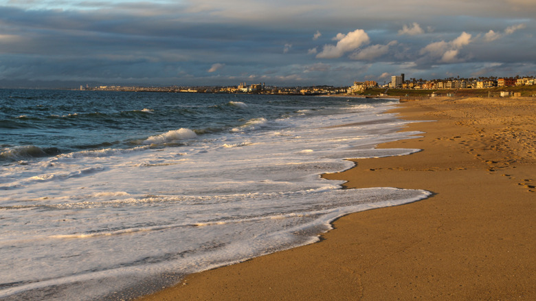 The 5 Worst Beach Town Living Drawbacks People Should Know Before ...