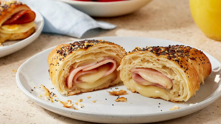 You Can Find This Dunkin' Breakfast Sandwich Dupe In Sam's Club's ...