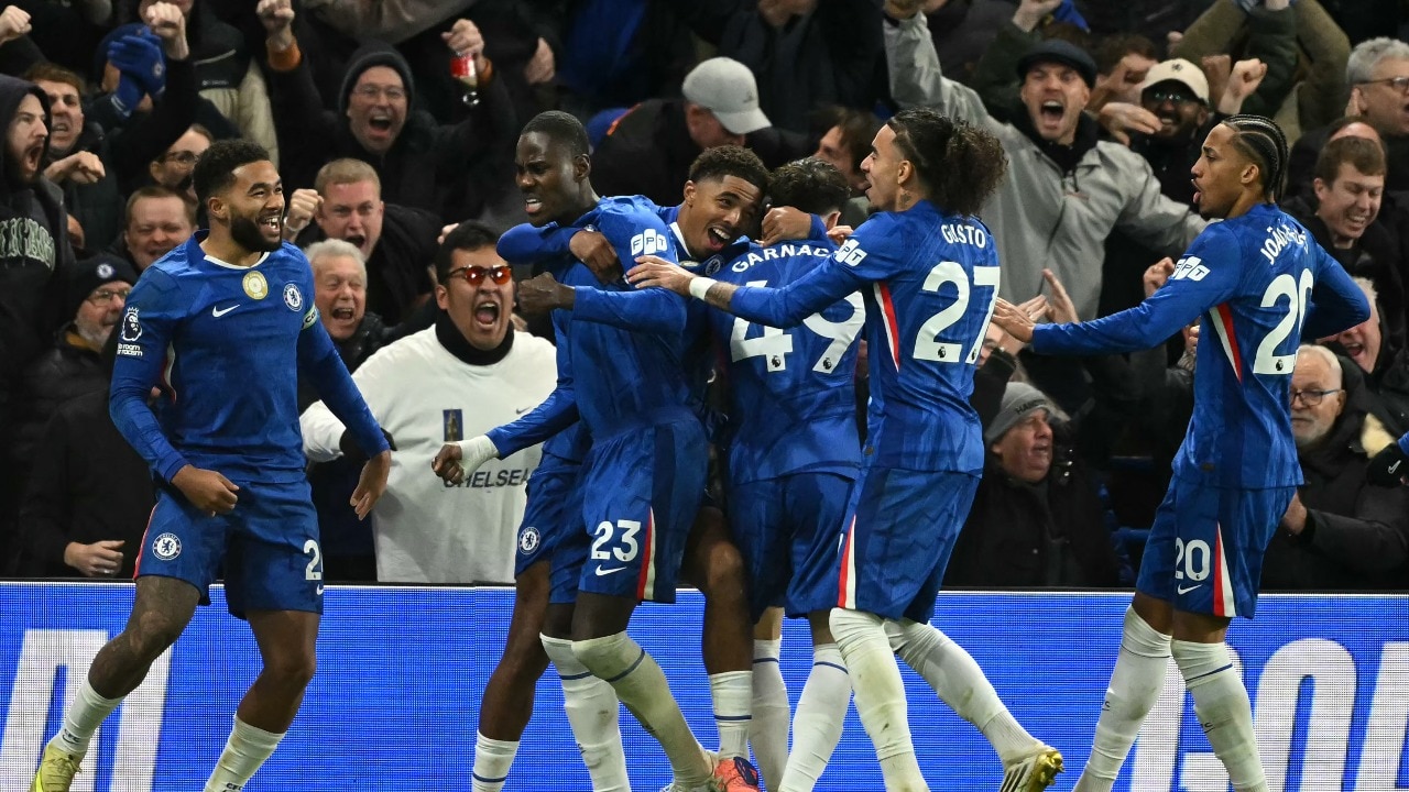 Premier League: 10-man Chelsea frustrate Arsenal, Liverpool end rot vs ...