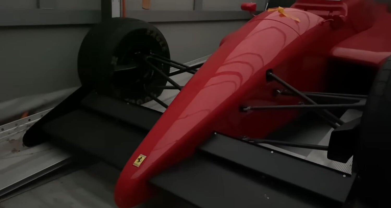 Derrière les murs d’une ferme abandonnée, il met la main sur une ...