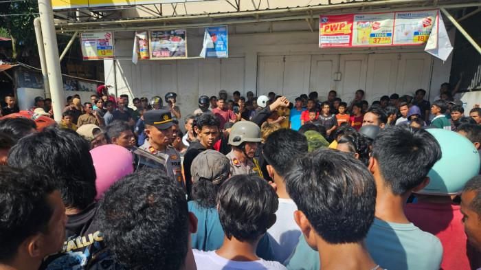 Kronologi Korban Banjir Ambil Barang di Minimarket dan Gudang Bulog di ...