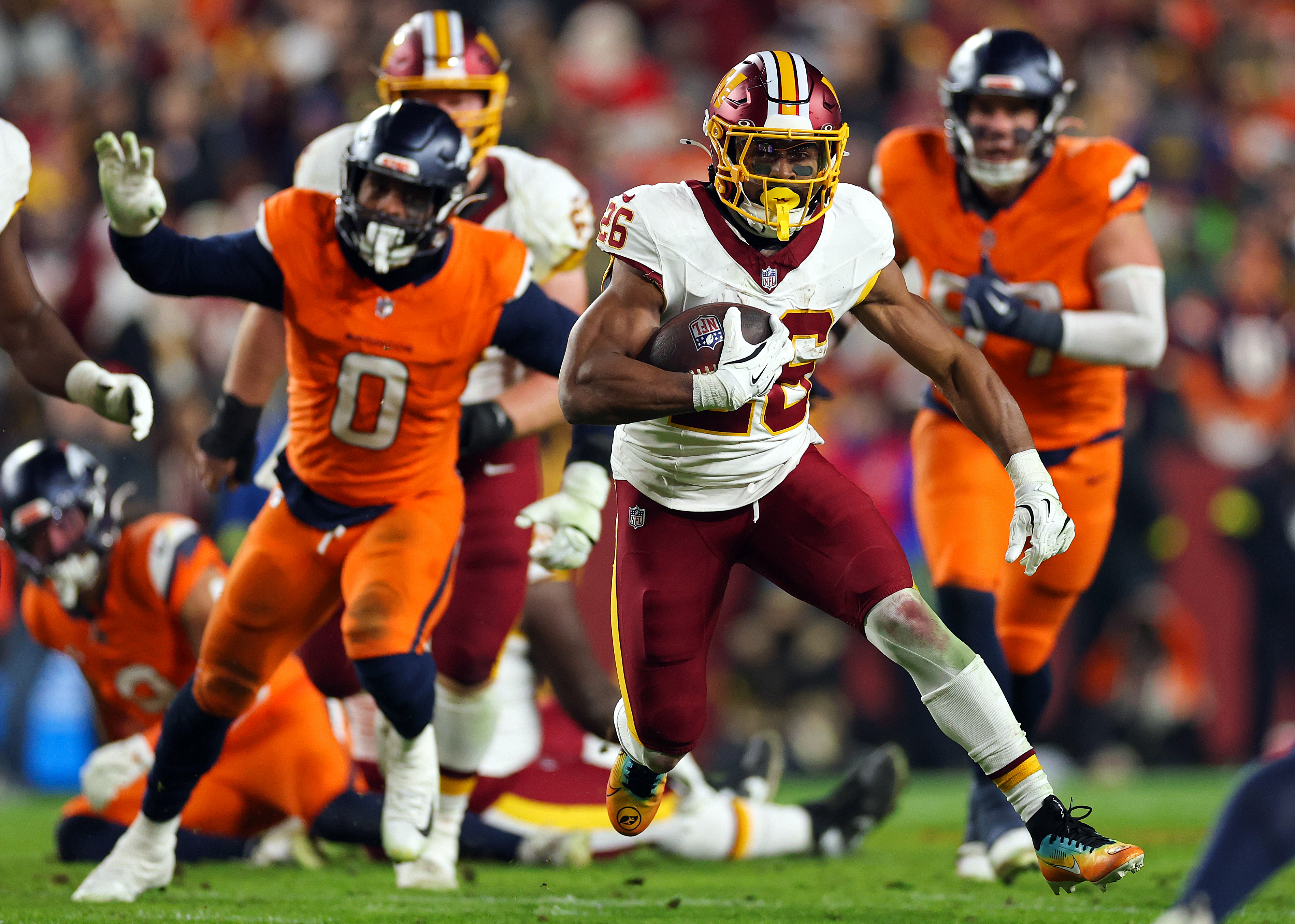 Washington Commanders vs Denver Broncos Sunday Night Football 3rd Quarter