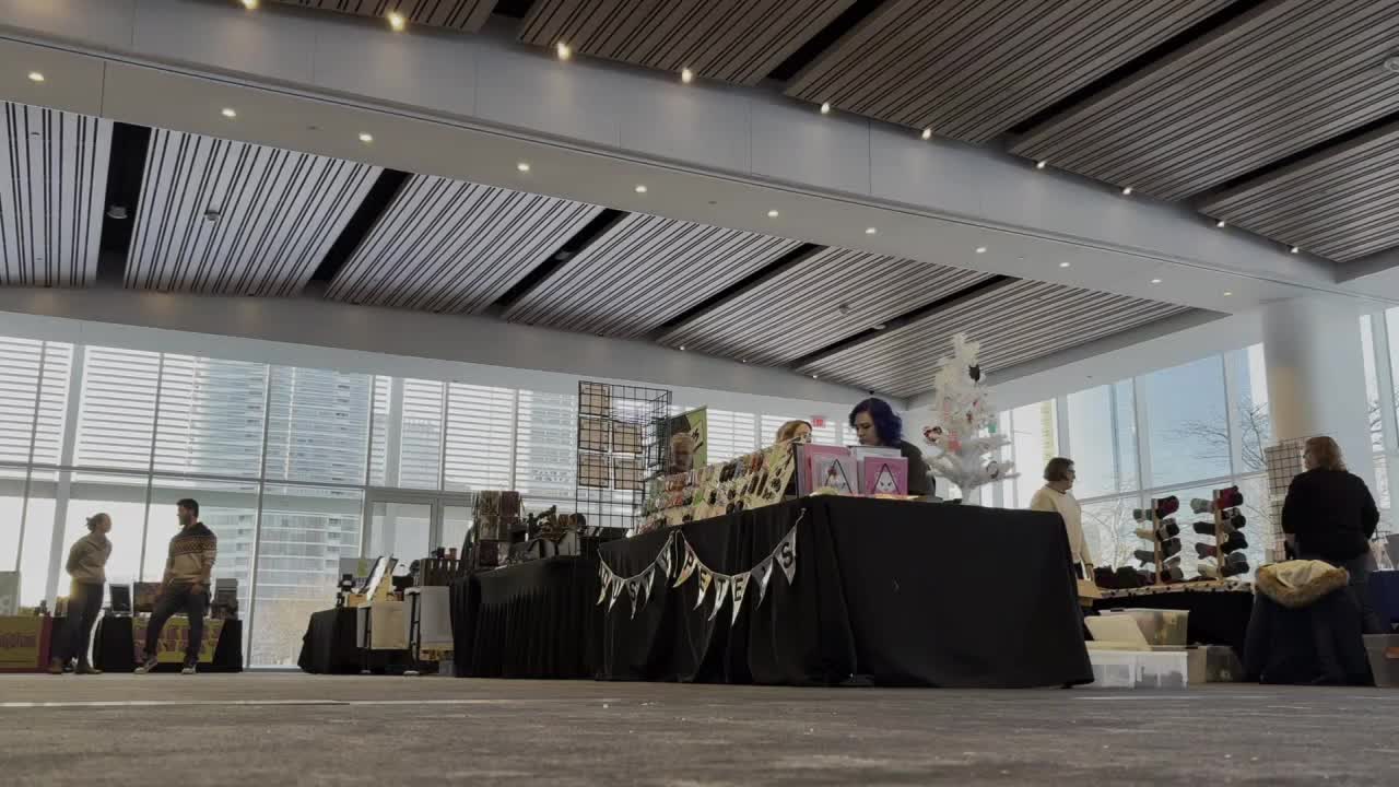 Small Business Saturday; Milwaukee shops, vendors pivot due to winter storm