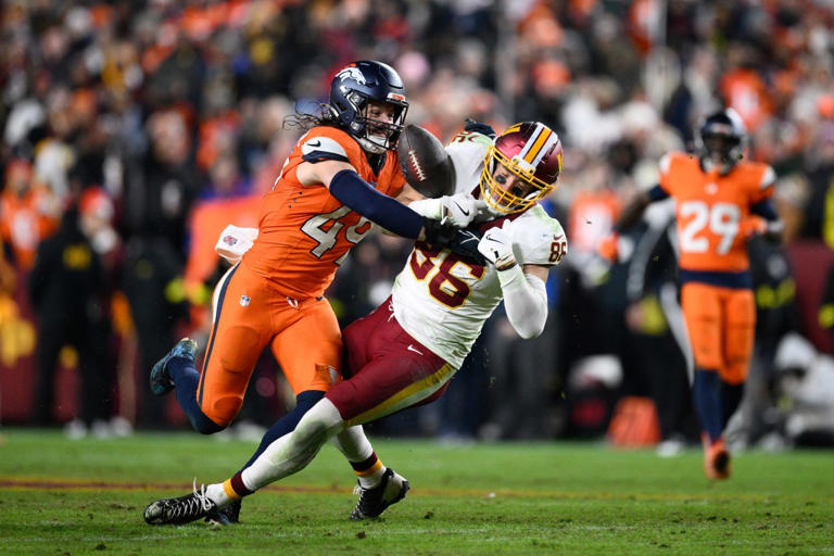 Broncos’ Alex Singleton makes key play in first game back after ...