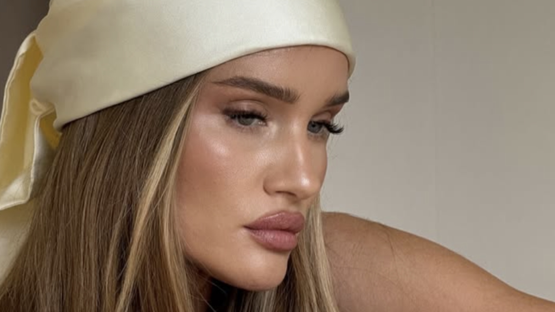 "I love abs!": At 38, this model is causing a stir in Rio