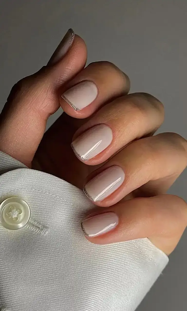 15 ideas de manicura beige para este otoño/invierno