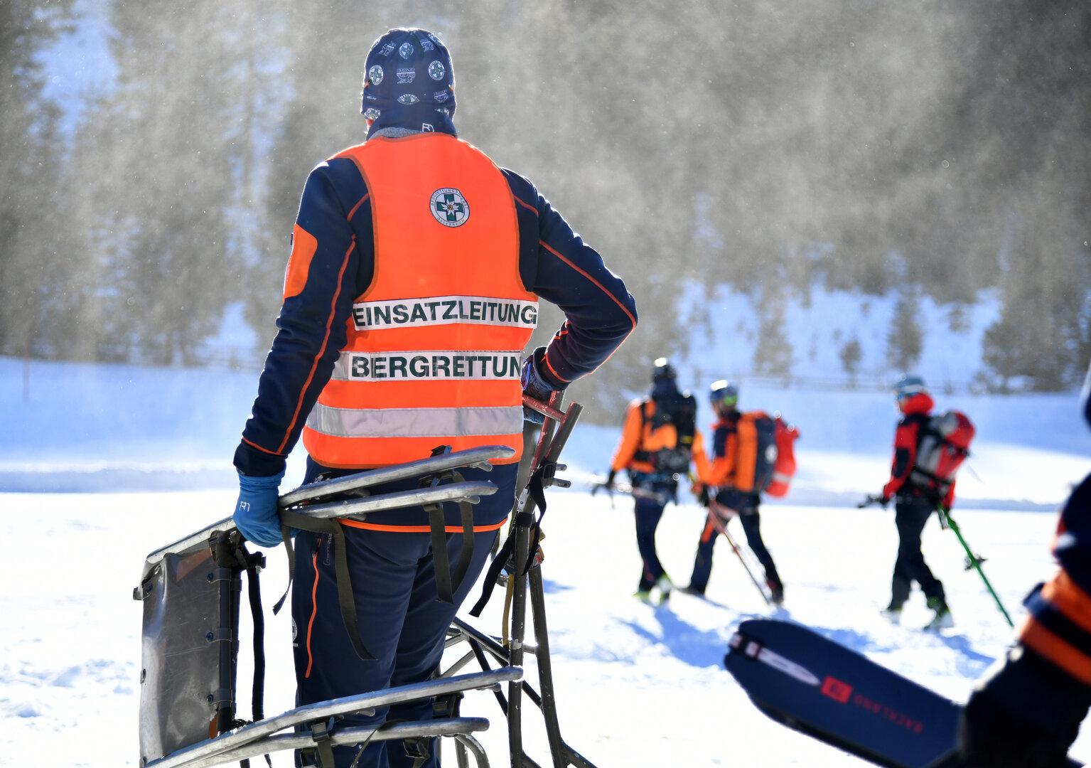 Bei Snowboardsturz: Wiener (47) auf obersteirischem Loser verstorben