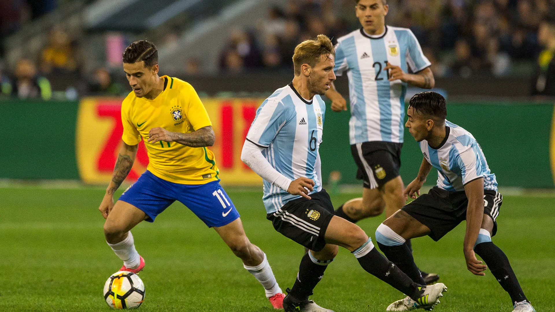 Il a joué avec Lionel Messi, aujourd'hui il est chauffeur : les photos ...