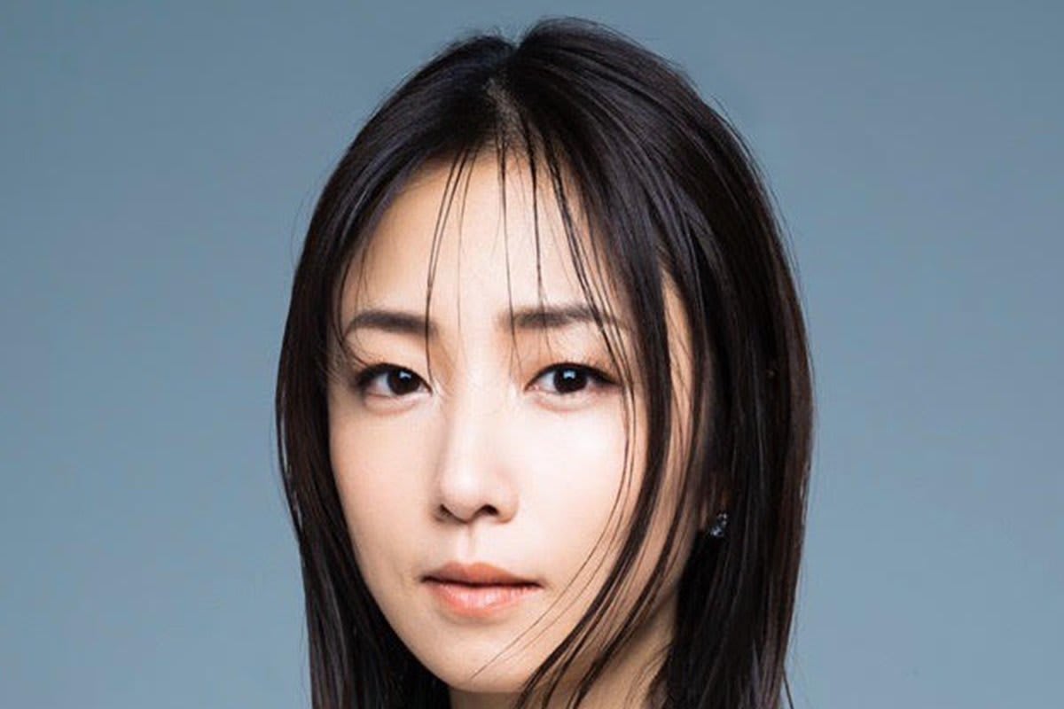 44歳 MEGUMI 美ボディ際立つ！黒タイツ＆ドレス姿にSNS衝撃「綺麗なおみ足」「オーラがすごい」「可愛過ぎるやろ…」