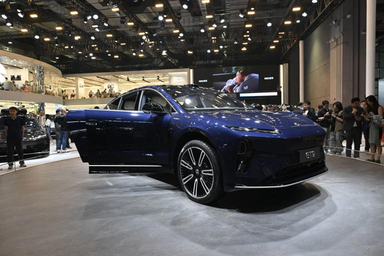 XPeng and NIO Stocks Fall. December Is a Critical Month for Sales.