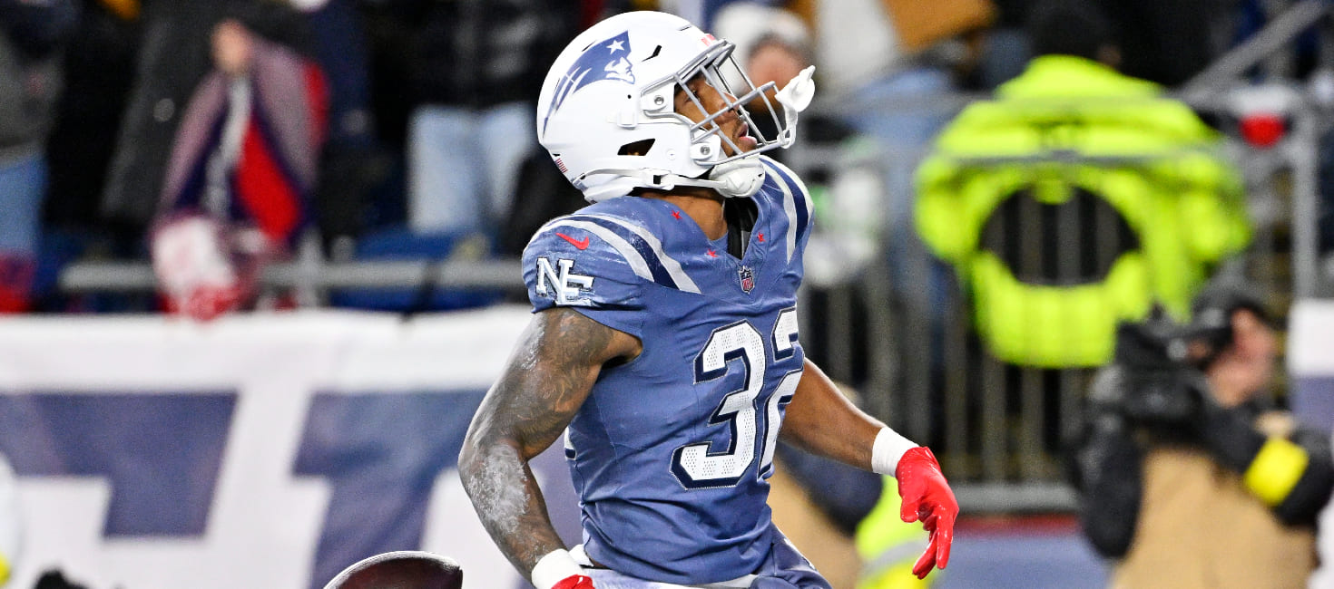 NFL Monday Night Football anytime TD scorer & win parlay (Giants vs ...