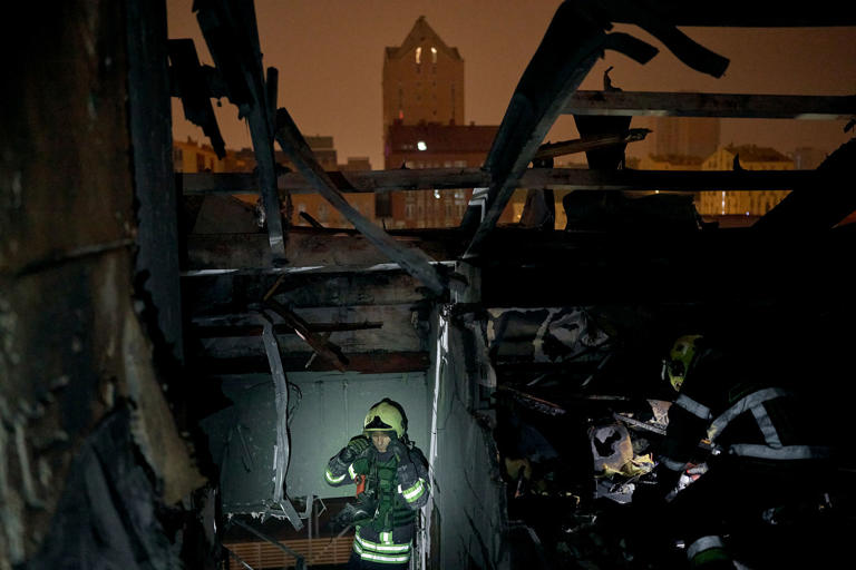 Trump's peace push heads to Moscow after 'very productive' U.S.-Ukraine ...