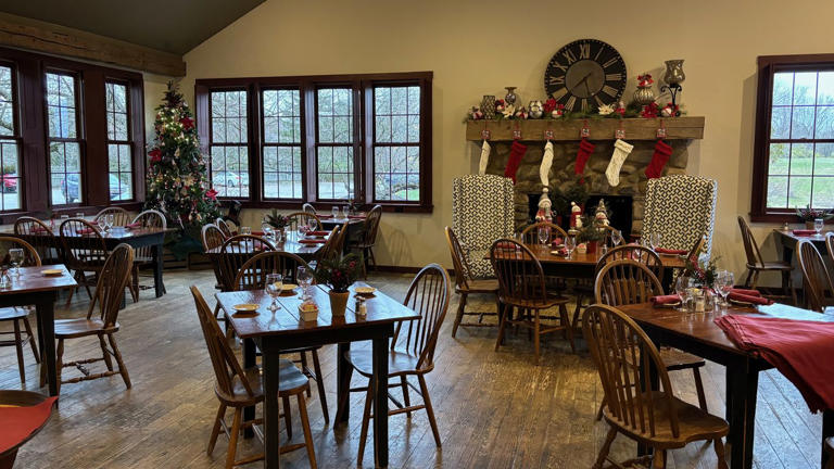 The Morgan House is holiday magic — if you can get a table