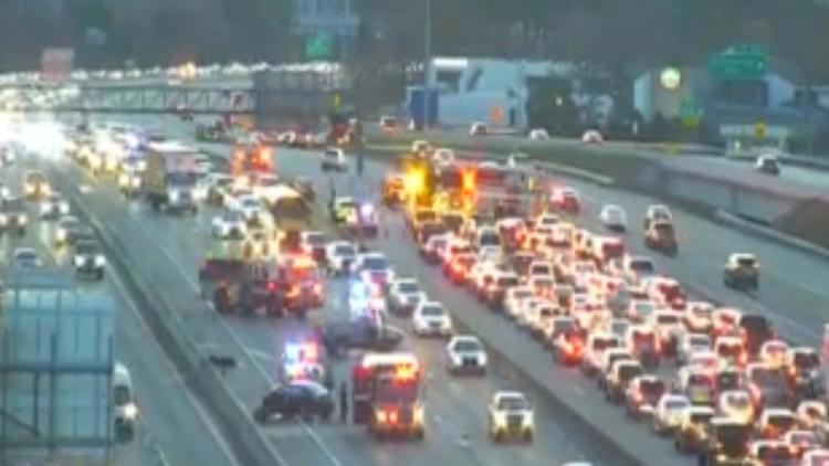 I-264E clears after crash, but some westbound lanes remain closed