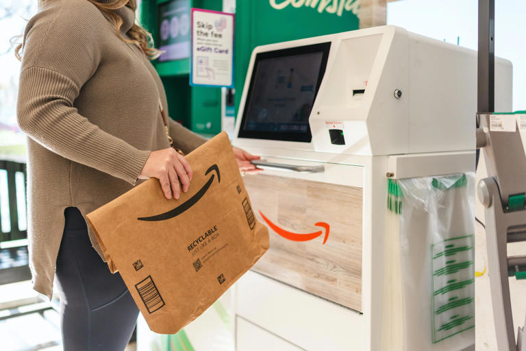 Does Winn-Dixie have an Amazon return kiosk? How to check, earn coupons