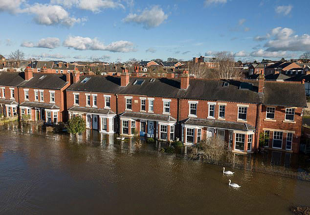 How big is YOUR home's flood risk? Find out using our interactive map ...