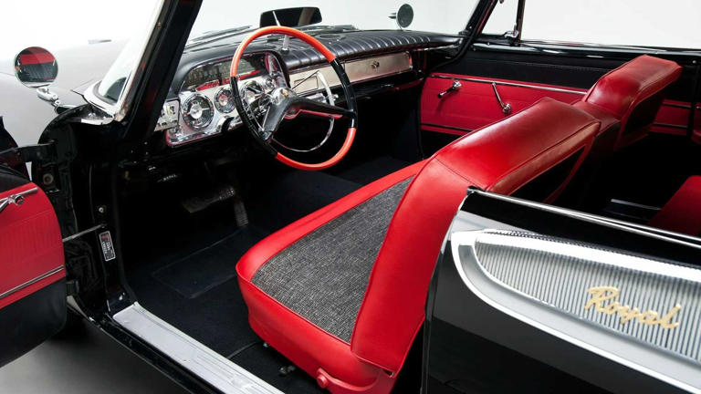 The most beautiful car of the 1950s was completely forgotten about