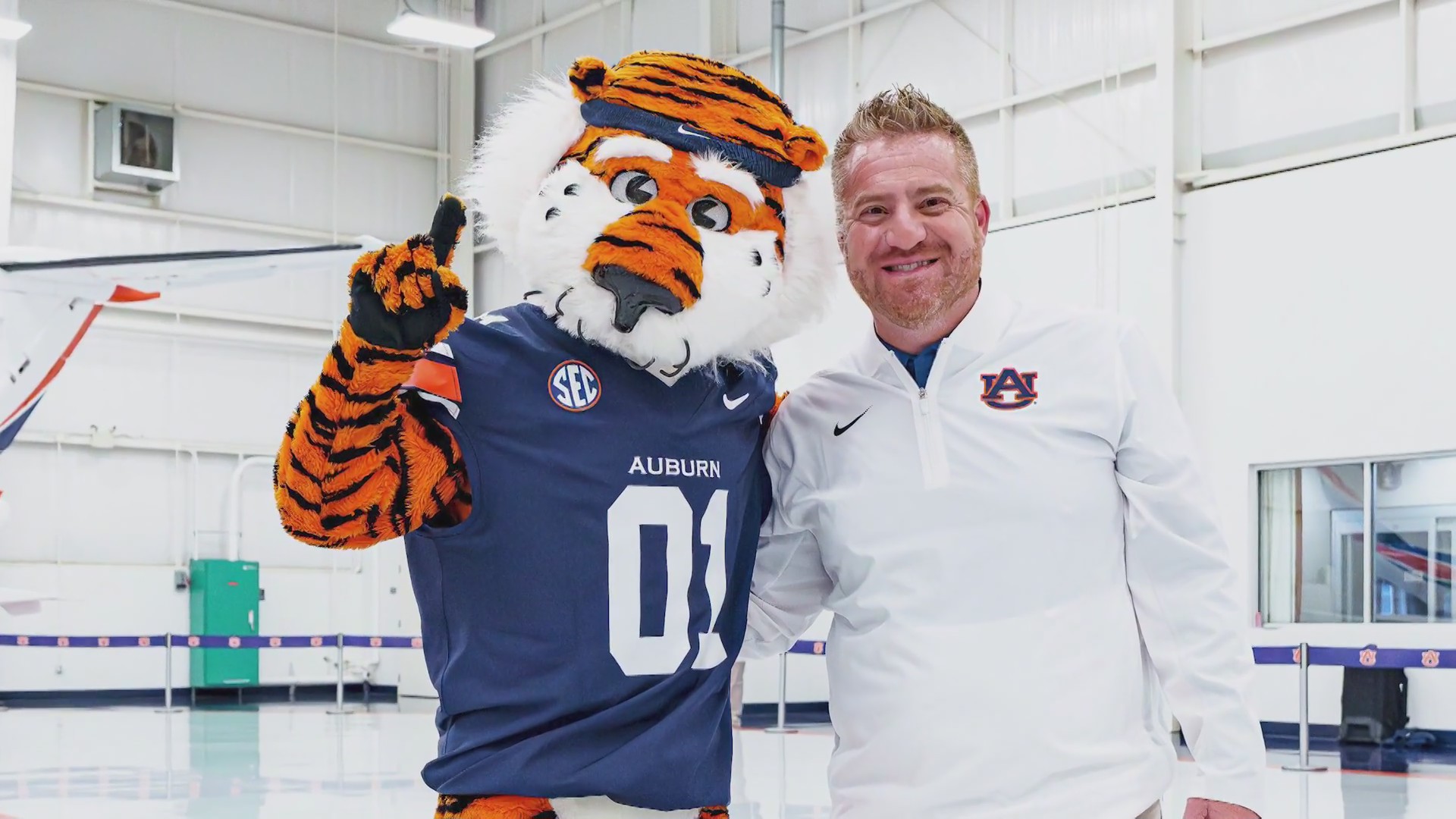 Auburn hires South Florida's Alex Golesh