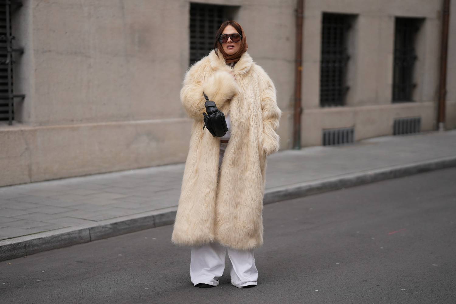 A hét szettje: a nőies old hollywoodi sikk újra hódít, most így divatos ...